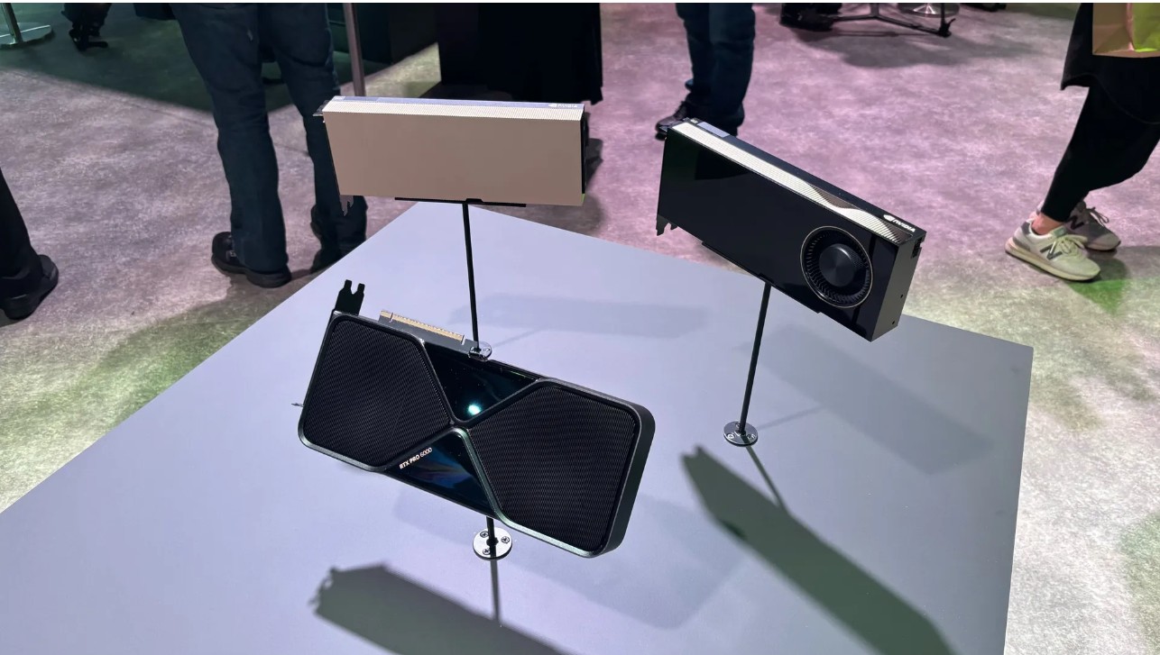 Nvidia RTX Pro 6000 крупным планом: показаны варианты Blackwell RTX Workstation, Max-Q ...